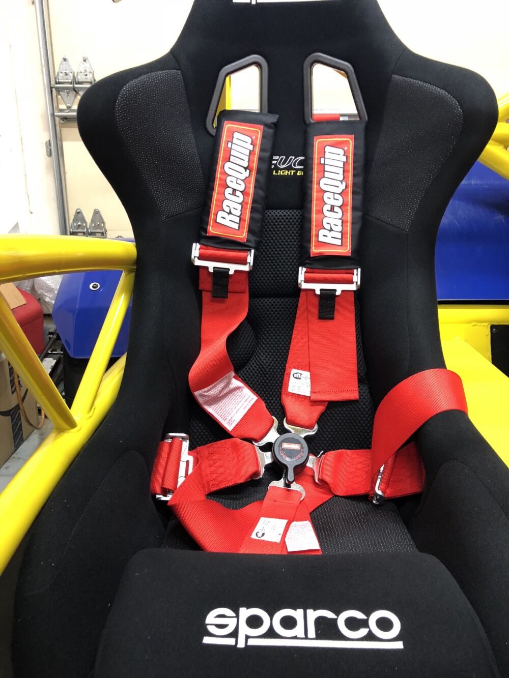 Installing Sparco EVO Seats and RaceQuip 6-point Harness | Project Cars