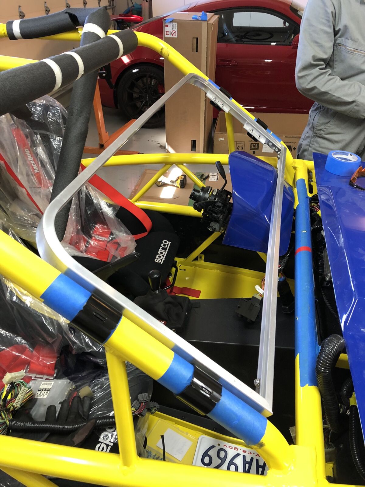 Installing a Custom Windshield on the Exocet | Project Cars