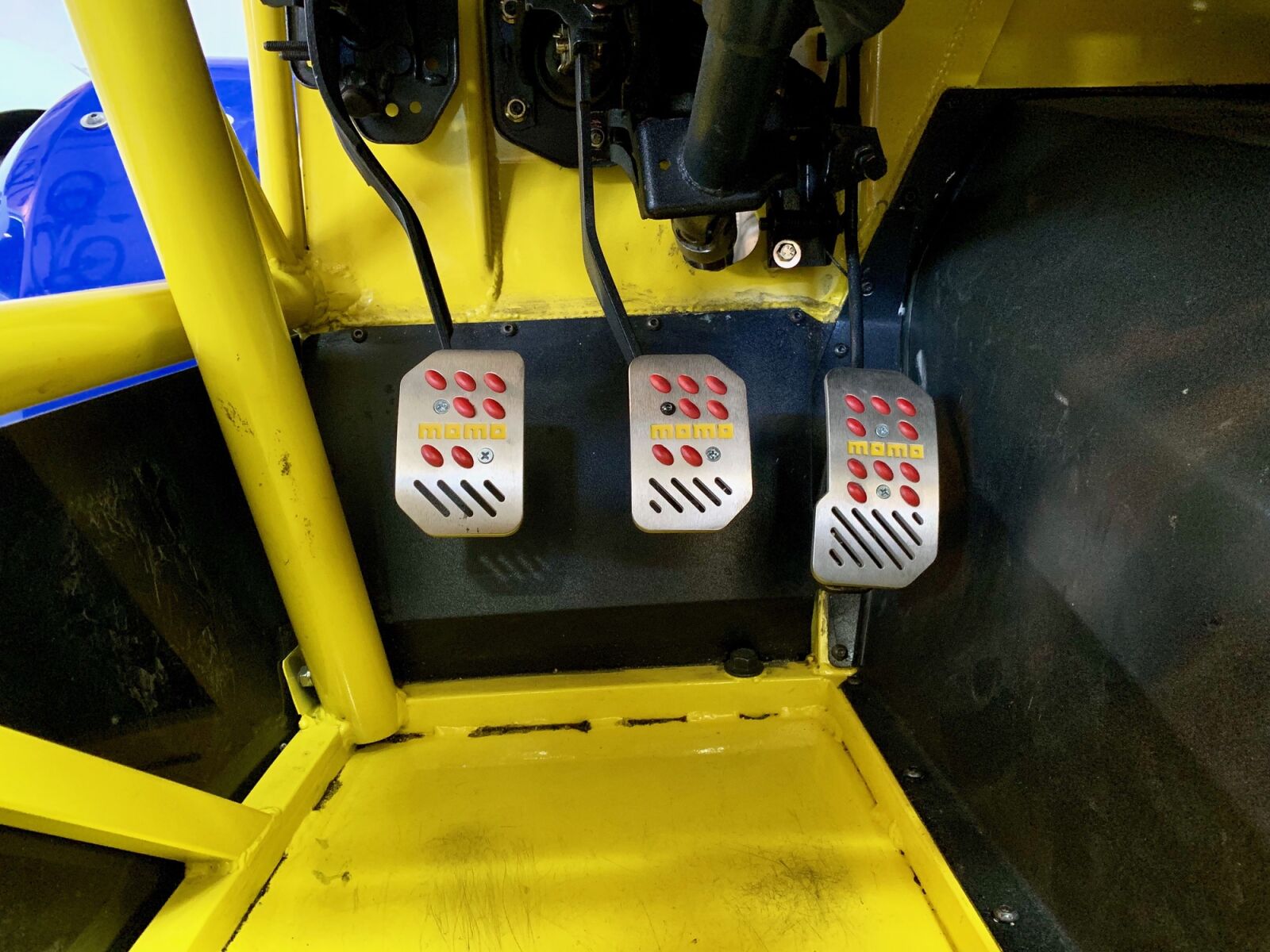 Switching to Momo Foot Pedals | Project Cars